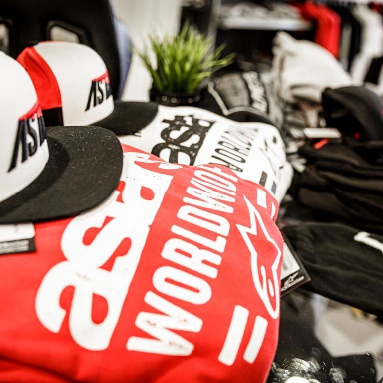 Autosport en kartingsport specialist Speedwear Europa